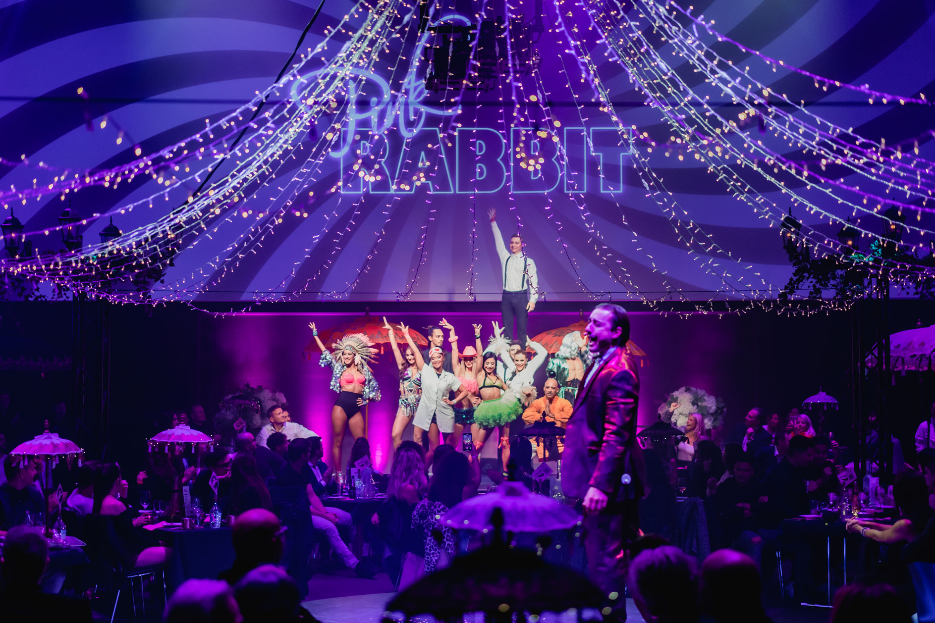 AURA – Grill | Bar | Event Saal | Club – Die Erlebniswelt am ...